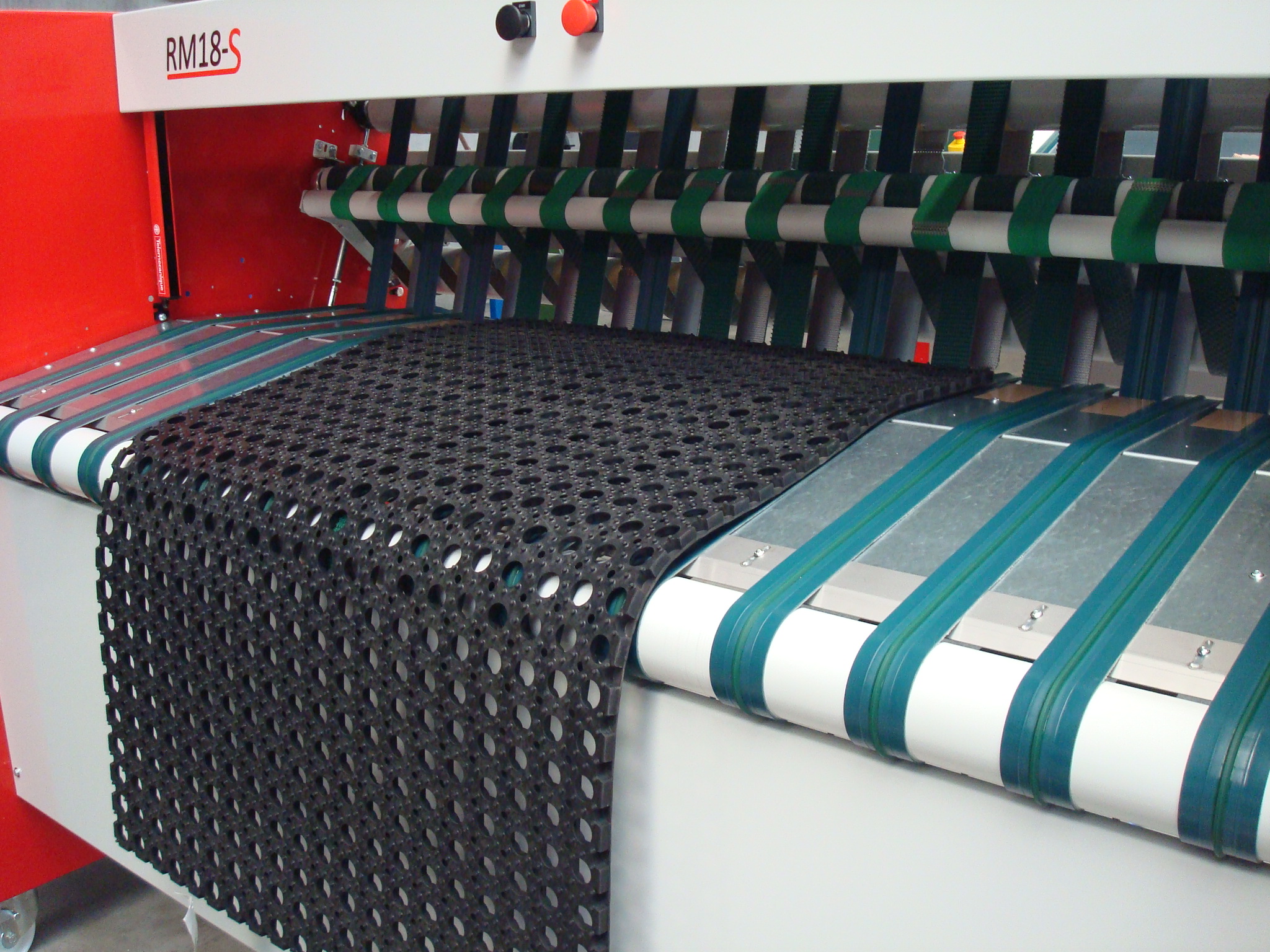 Lamac machinery